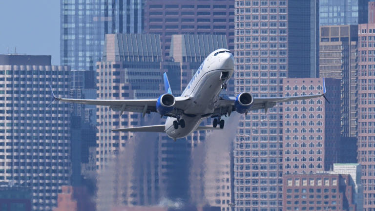 NTSB opens investigation following United Airlines Boeing 737 tail ...