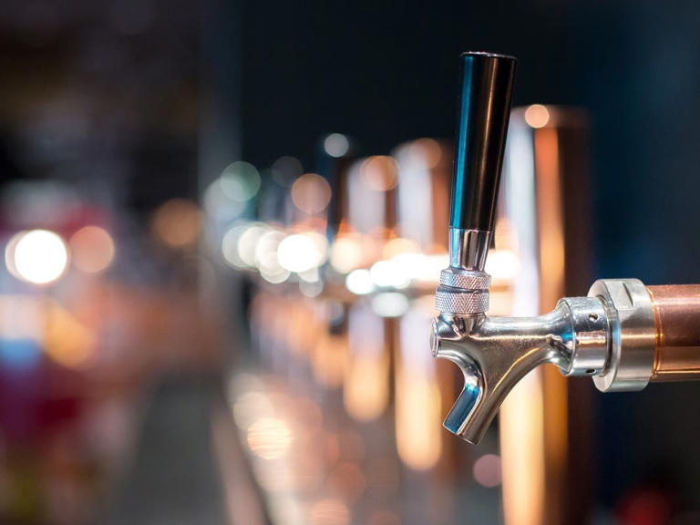 Popular Keyport bar/restaurant abruptly closes