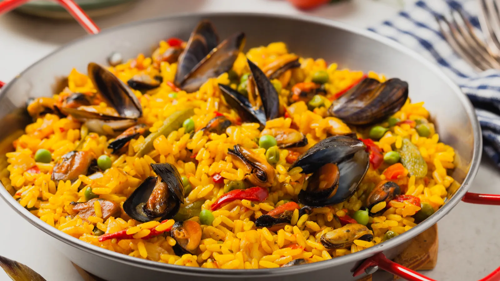 These 12 easy cast iron skillet recipes are weeknight winners