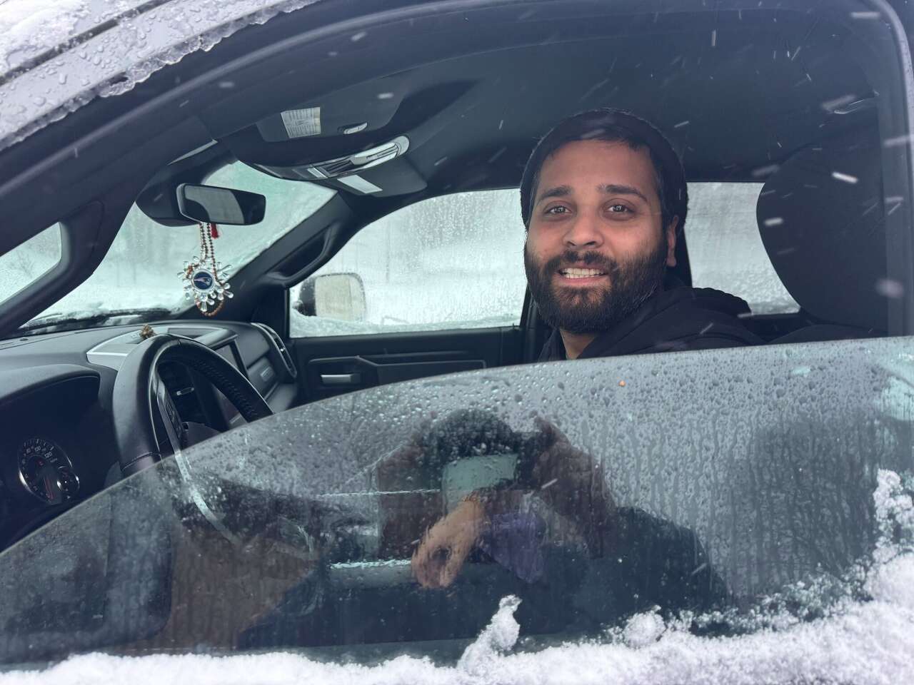 Live updates: Connecticut blizzard racks up 2 feet of snow, leaves ...