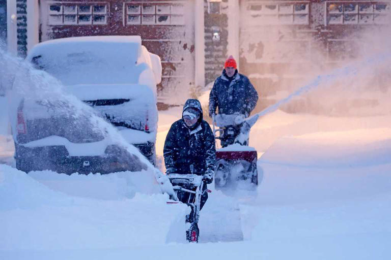 Blizzard in Massachusetts: Snowfall, wind gusts winding down into the ...