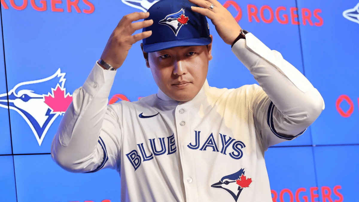 MLB: Kazuma Okamoto shows off his dangerous power swing in the big leagues