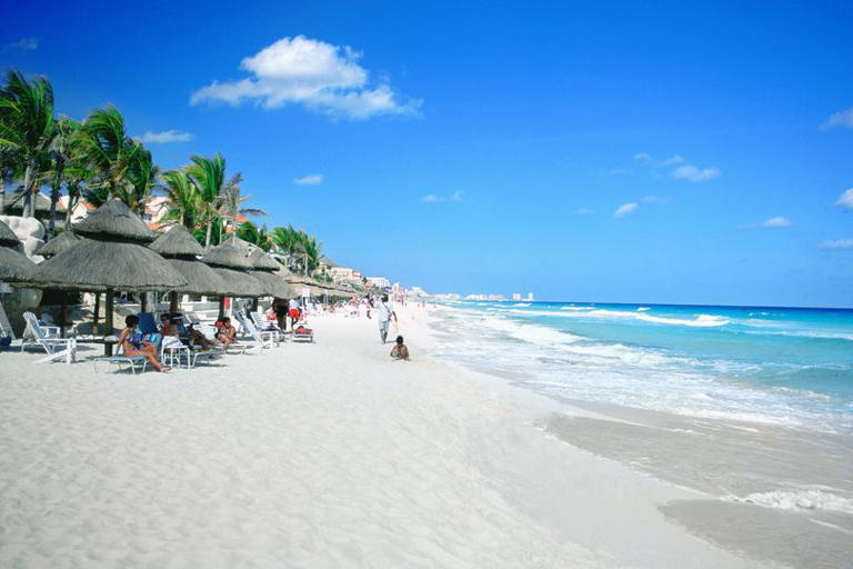 Foreign Office warns 'all but essential travel' as Mexico advice updated