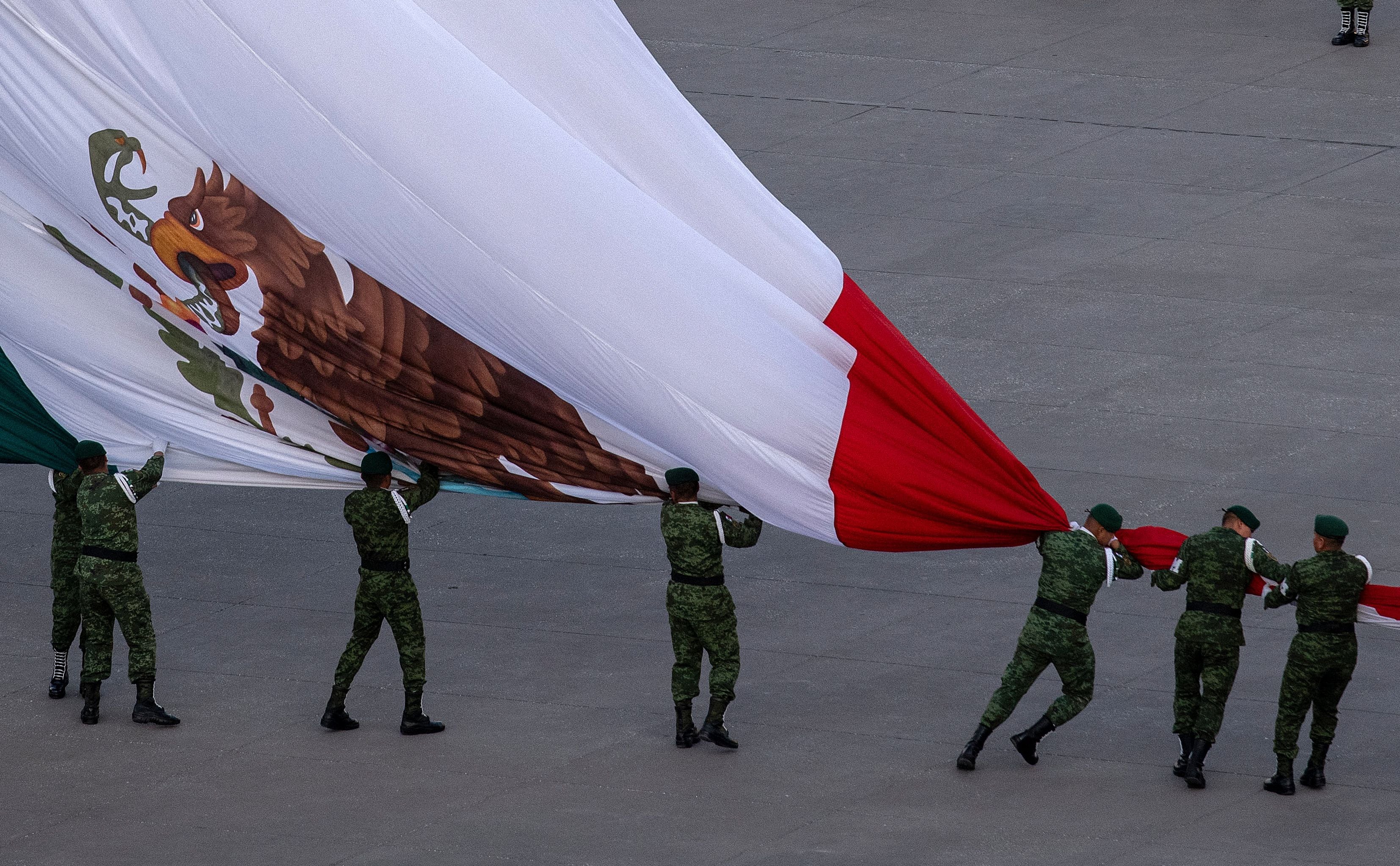 24 de febrero, Día de la Bandera de México: lo que hay detrás de lábaro ...