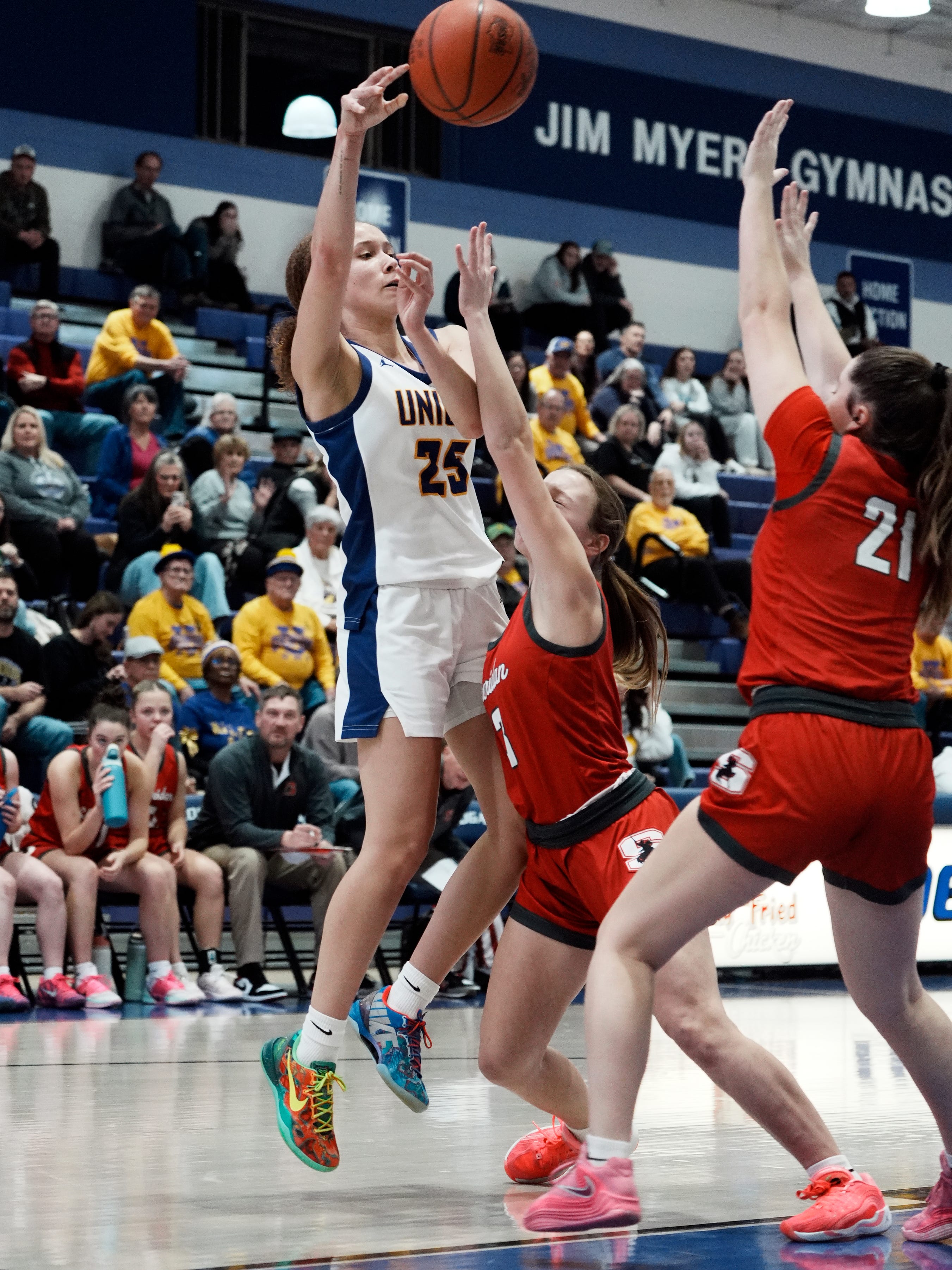 Smith's skill on full tilt in another Unioto district win vs. Sheridan