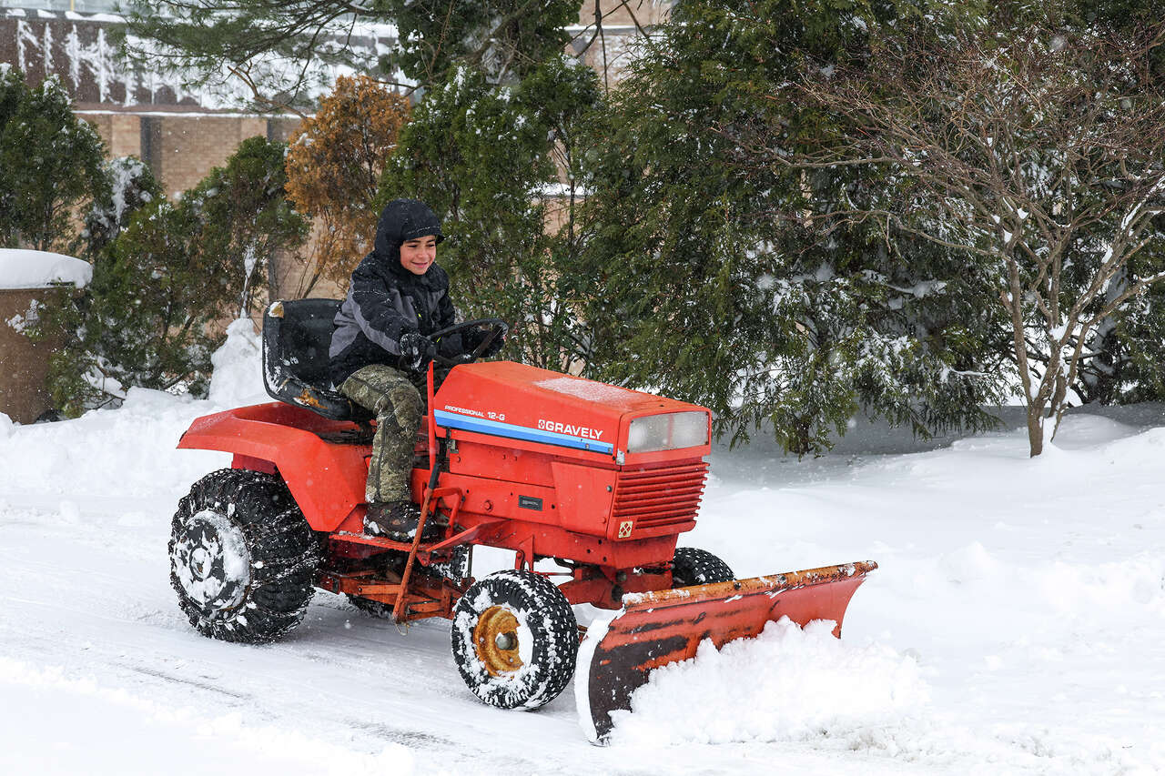School snow days are a 'juggling act,' Connecticut parents say as a ...