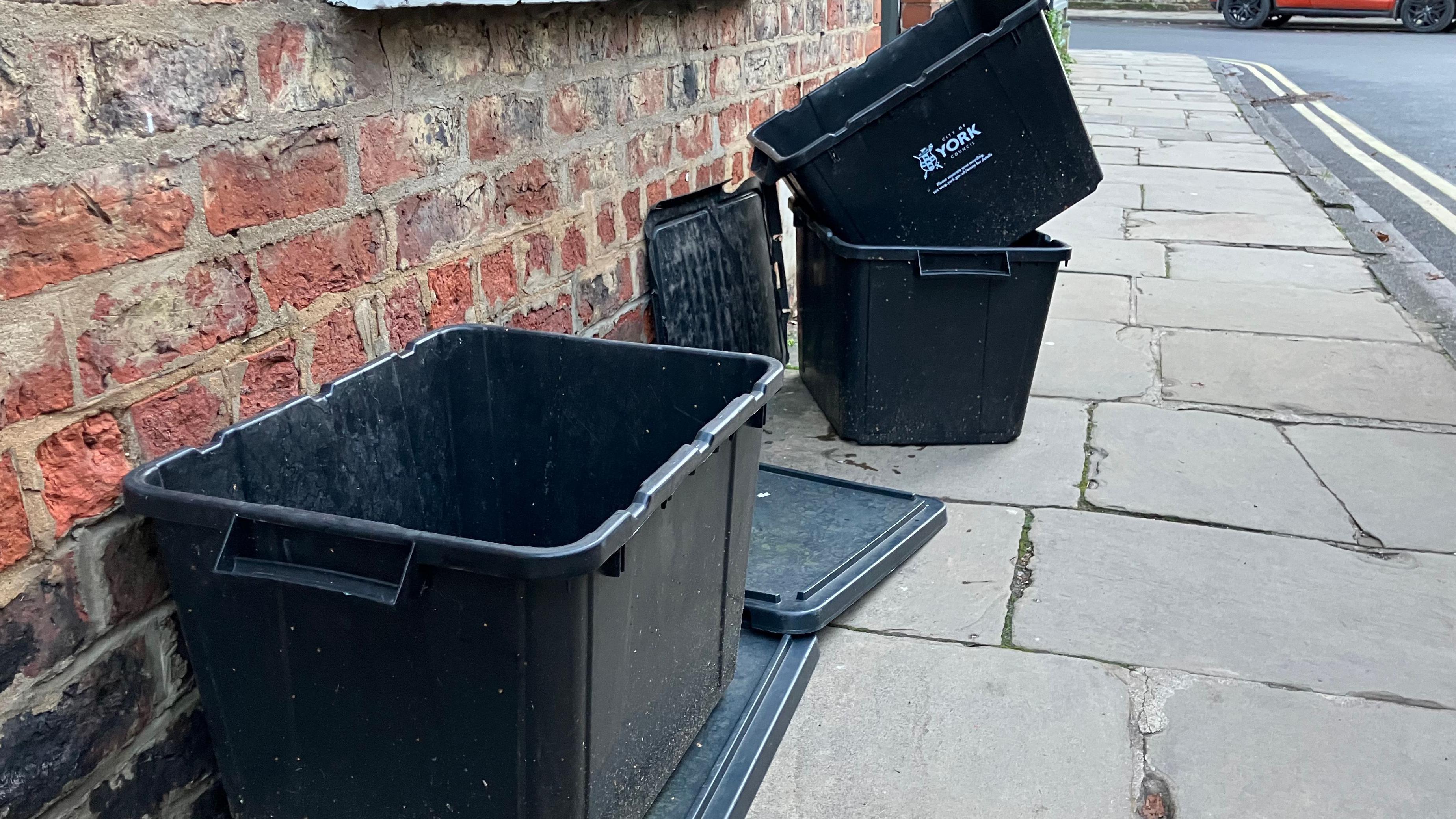Wheelie bins to replace city's recycling boxes