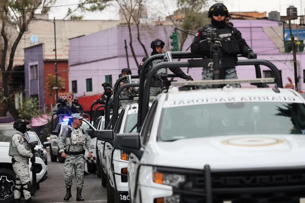 Manhunt underway for Mexican inmates who escaped prison during riot ...