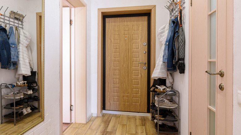 How to create an entryway space if you have limited room