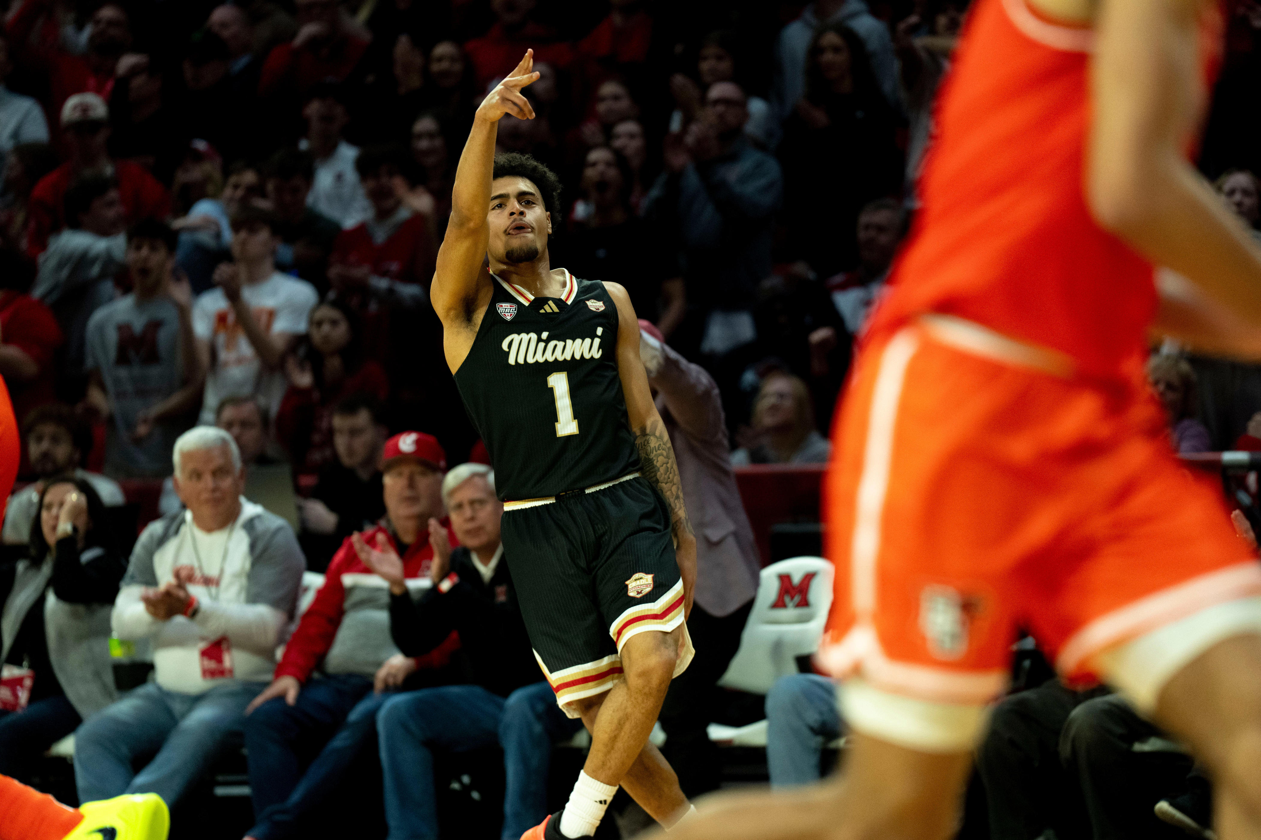 Bracketology pits Iowa basketball against undefeated Cinderella story