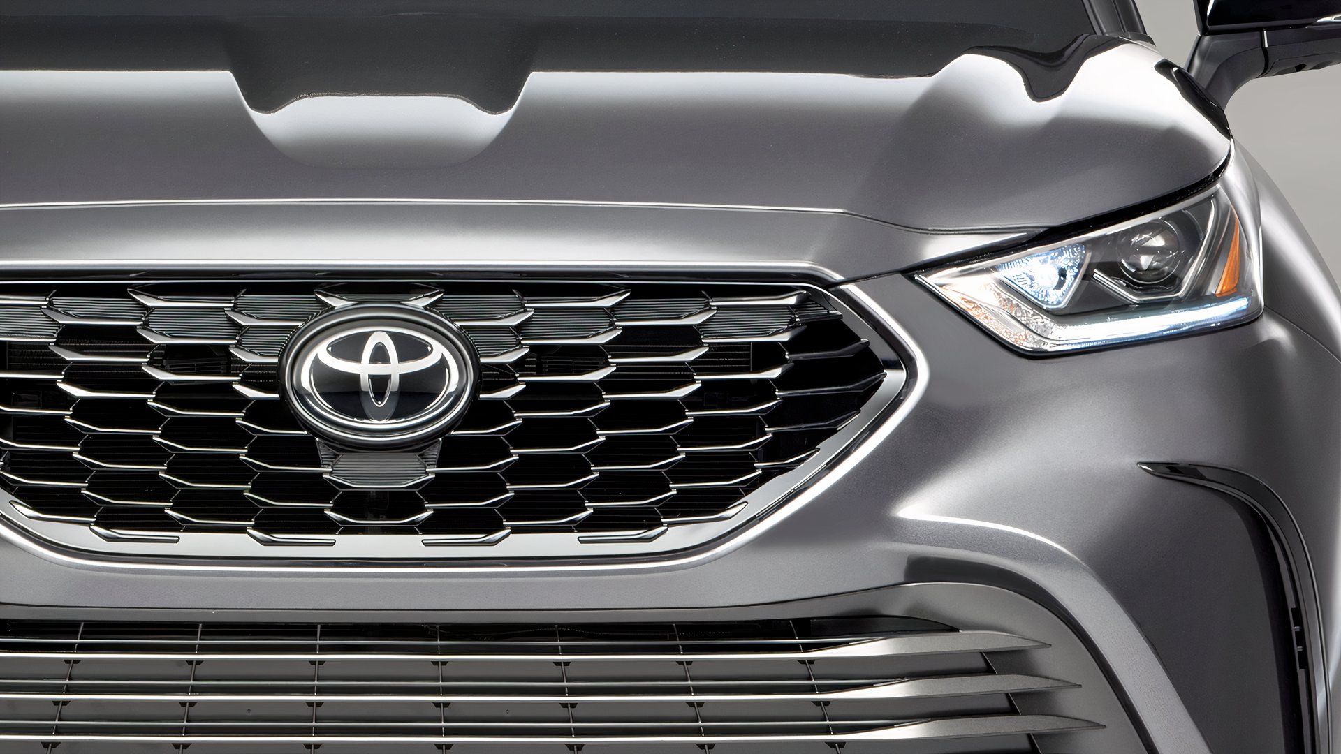 Toyota Highlander generations: Key updates across all model years