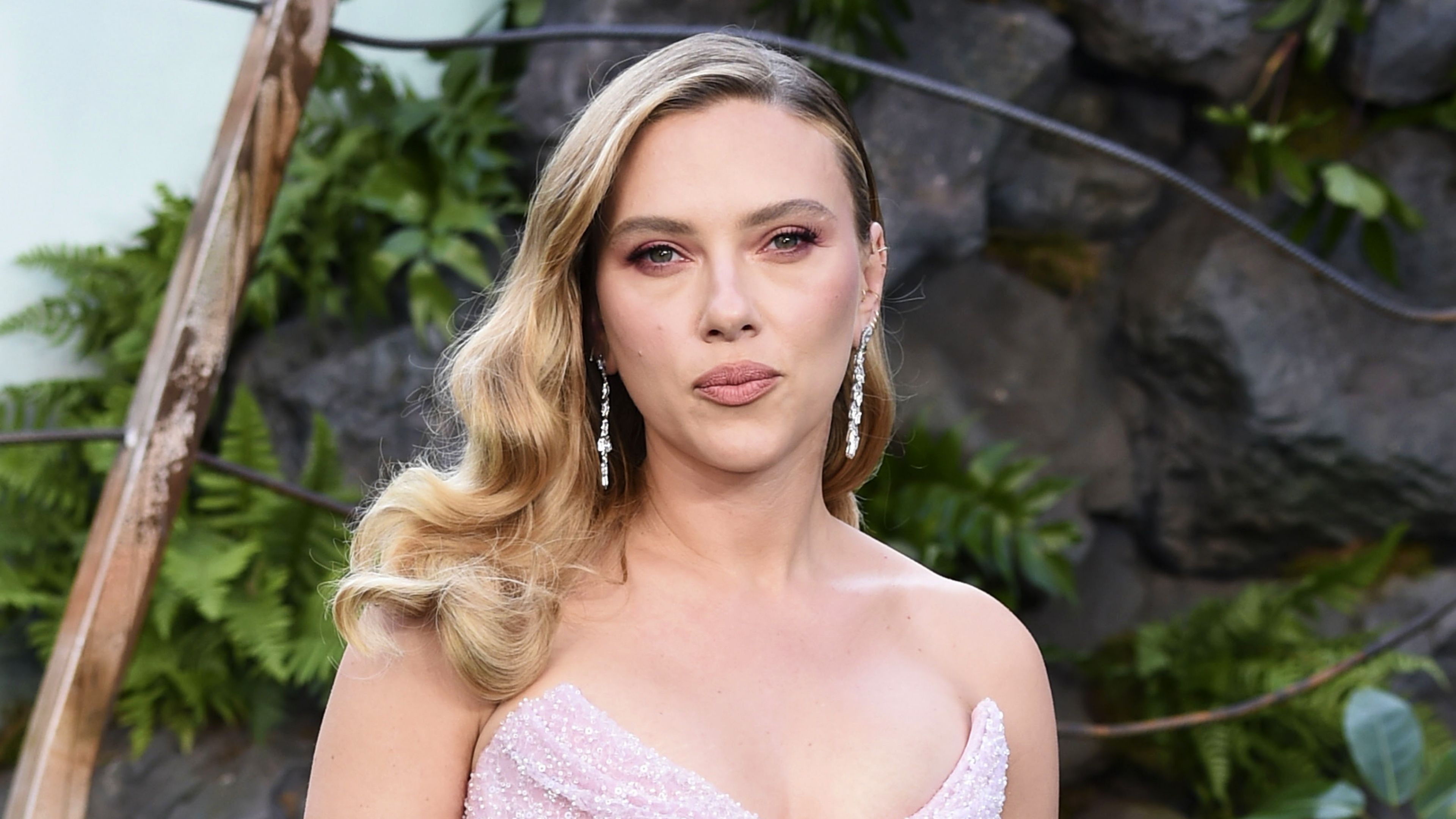 Scarlett Johansson’s $7 million sci-fi box office bomb is quietly one ...