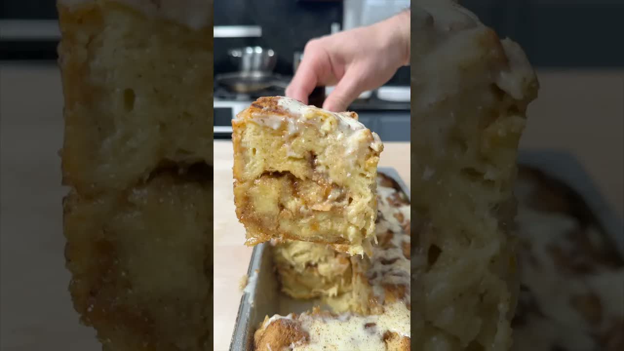 Cinnamon roll bread pudding