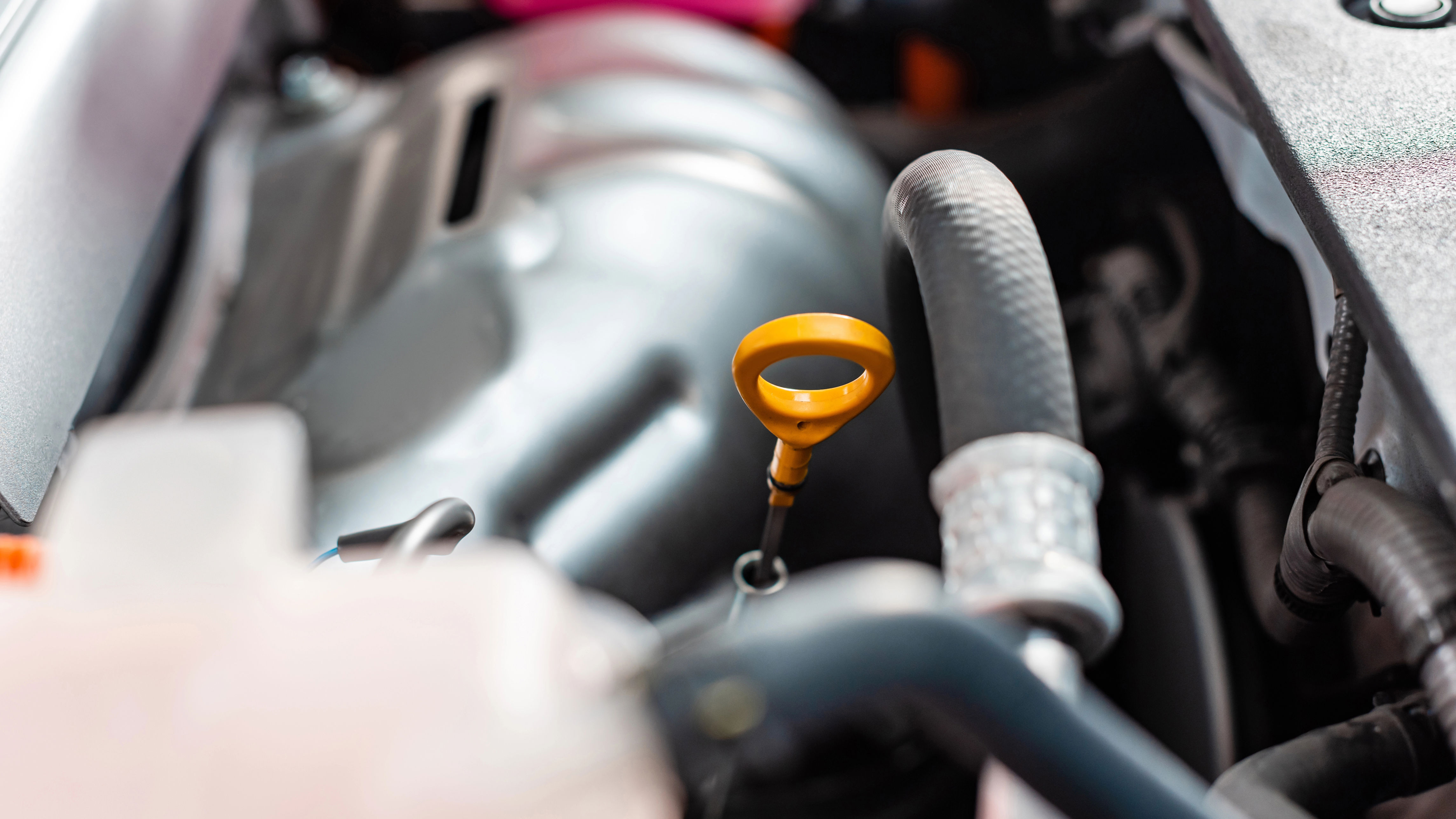 Why new cars don't have dipsticks anymore