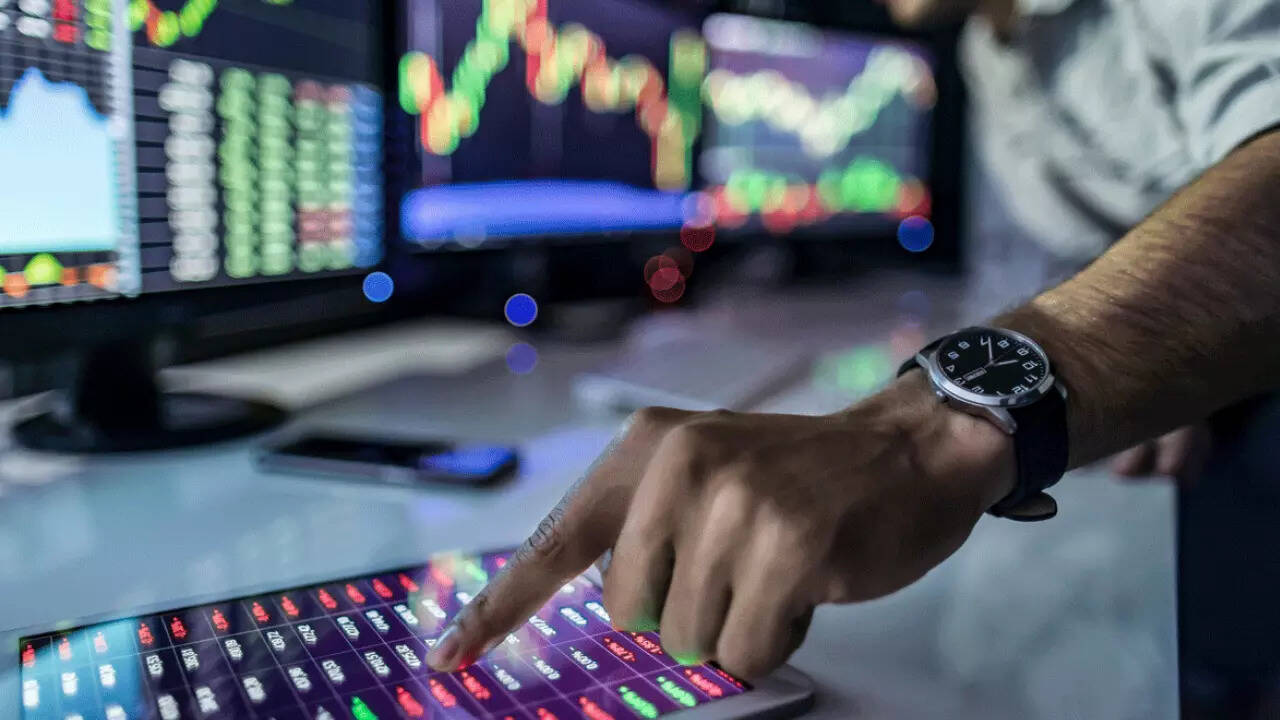 Infosys, TCS & other IT stocks slump up to 8%; buy the dip or brace for ...