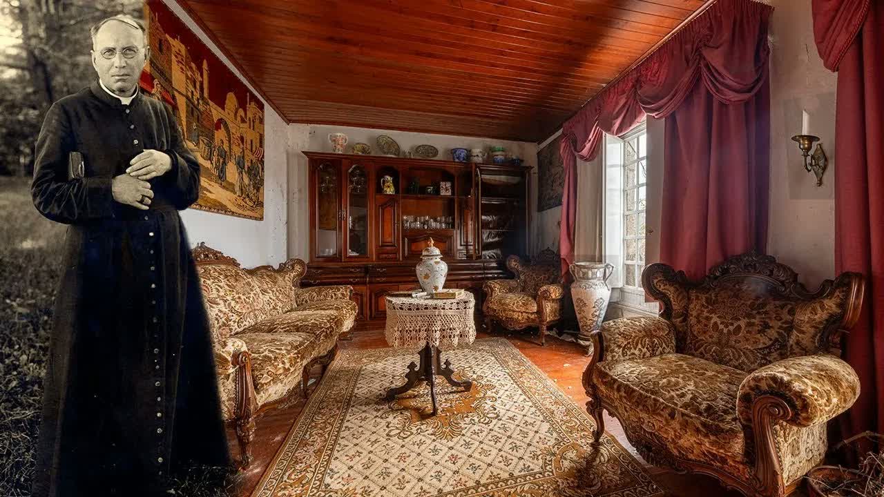 He filled his home with antiques - but lived there alone