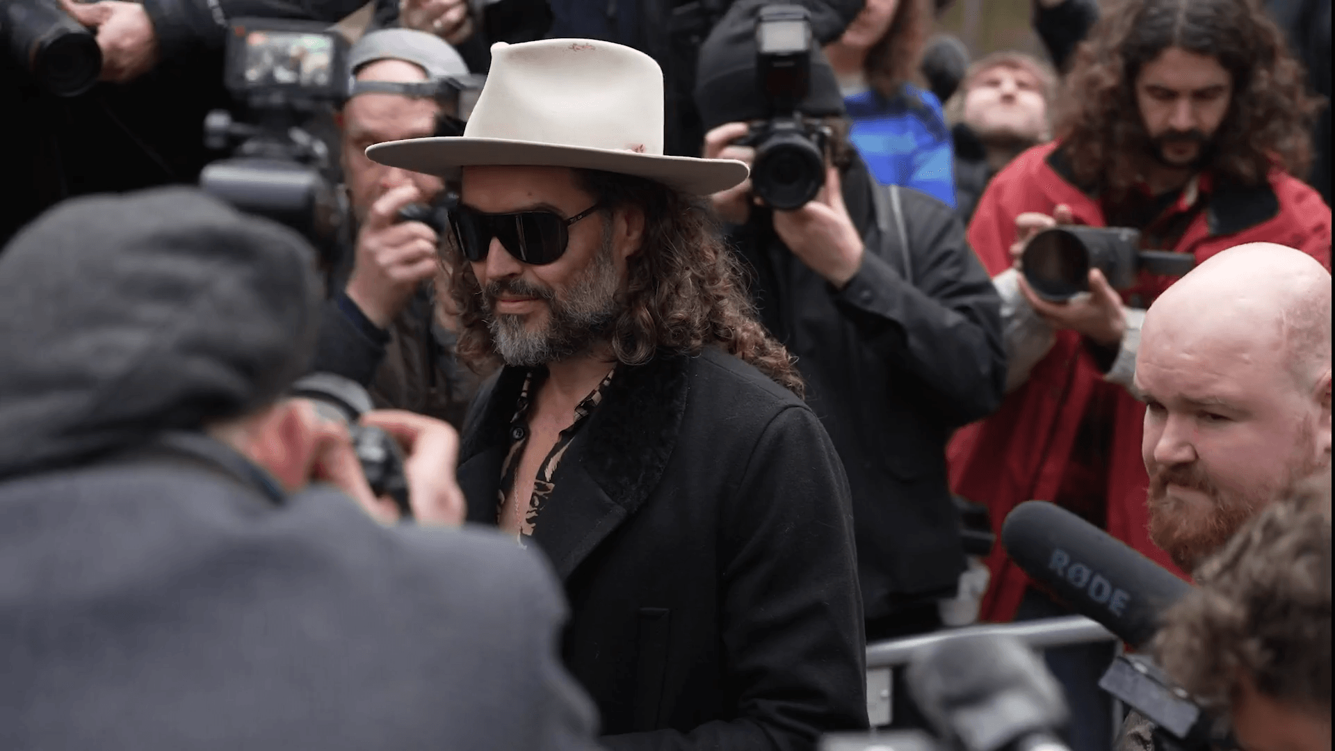 Watch: Russell Brand arrives at Southwark Crown Court as star faces new ...
