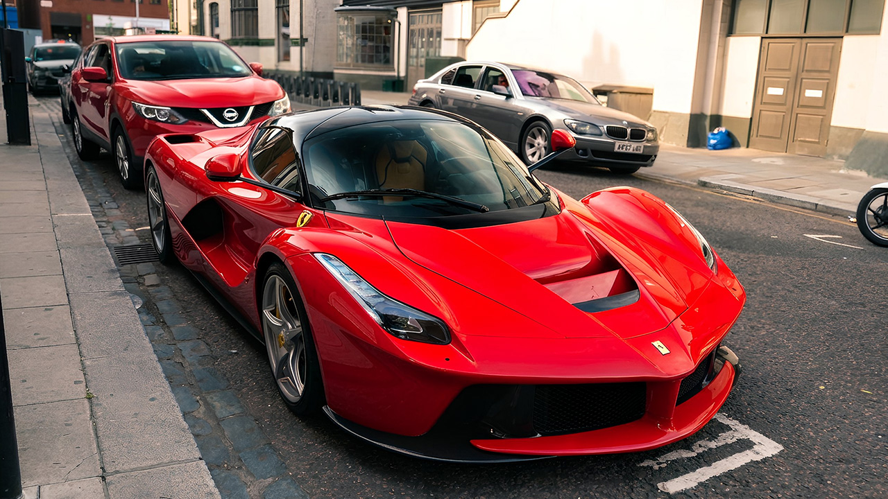 Insane hypercars in London: Rare million pound machines roaming the city