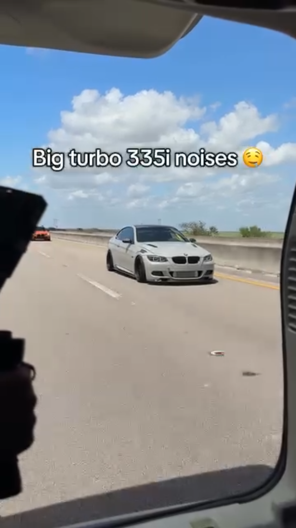 The best sounding BMW I have ever heard, insane E92 335i big turbo pulls