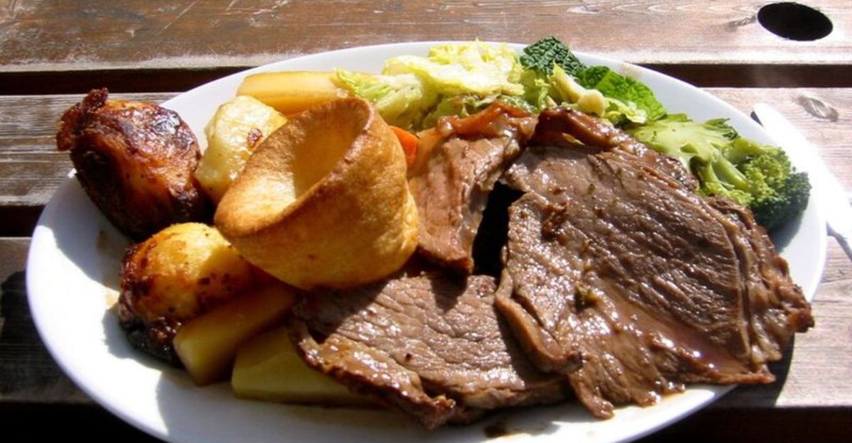 23 meals that make you realize how different dinner used to be