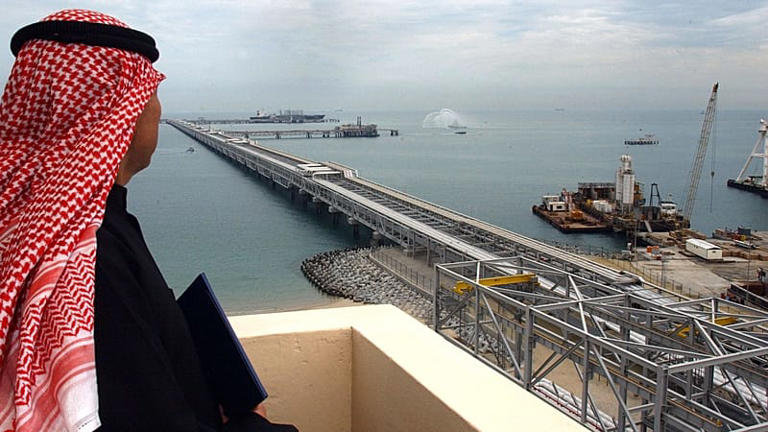 Gulf states back Kuwait in dispute with Iraq over UN maritime borders claim