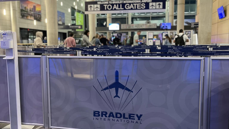 Bradley International Airport holds gift card drive to support TSA workers