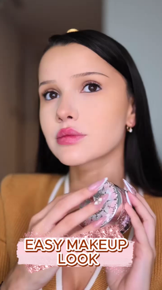 Look flawless with this super simple makeup style