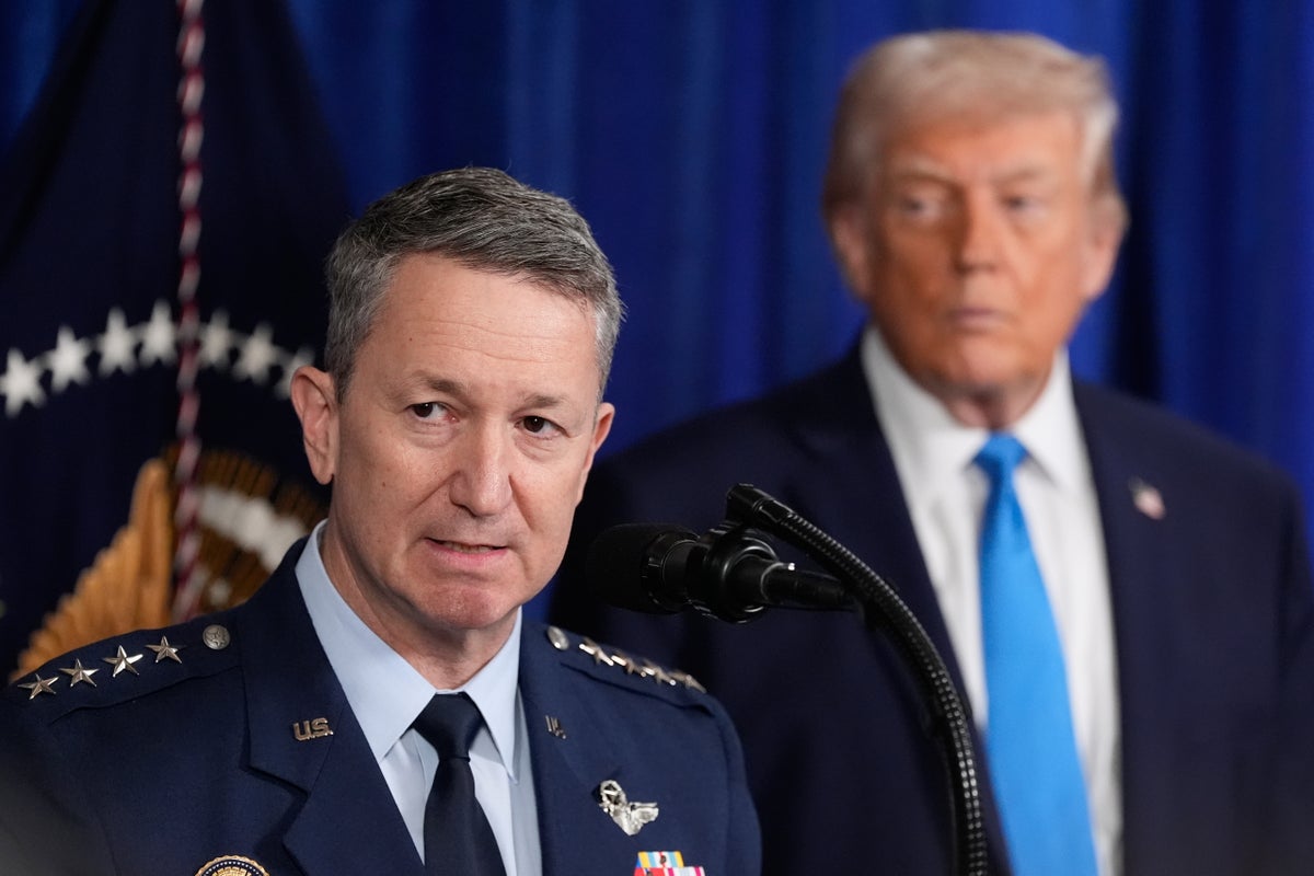 Trump’s top general is trying to warn against war with Iran: Report