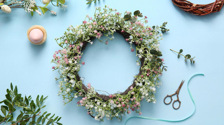 Easily DIY an adorable colorful wreath that screams spring fun