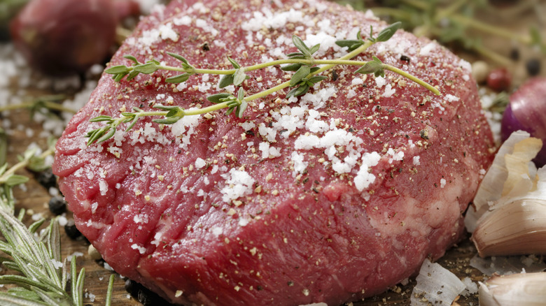 4 best salts to season steak, and 4 you should avoid