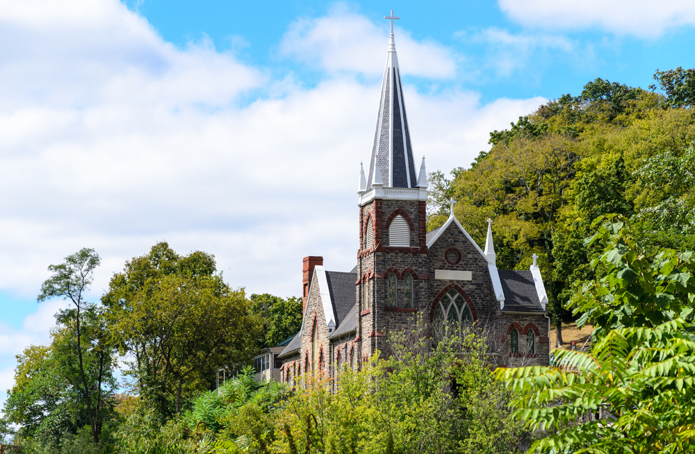 17 mountain state landmarks that feel quiet but memorable