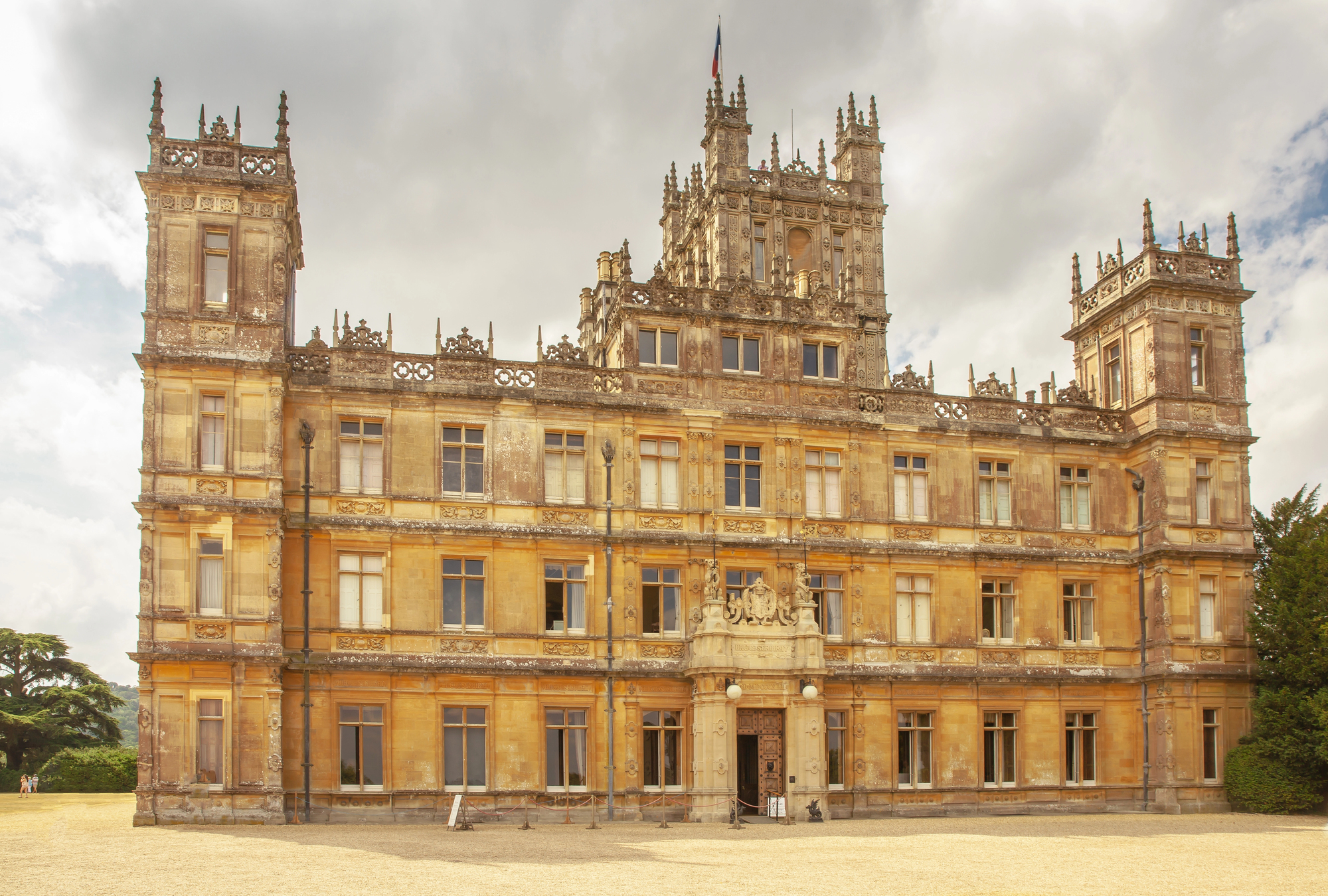 17 largest abandoned structures across the US