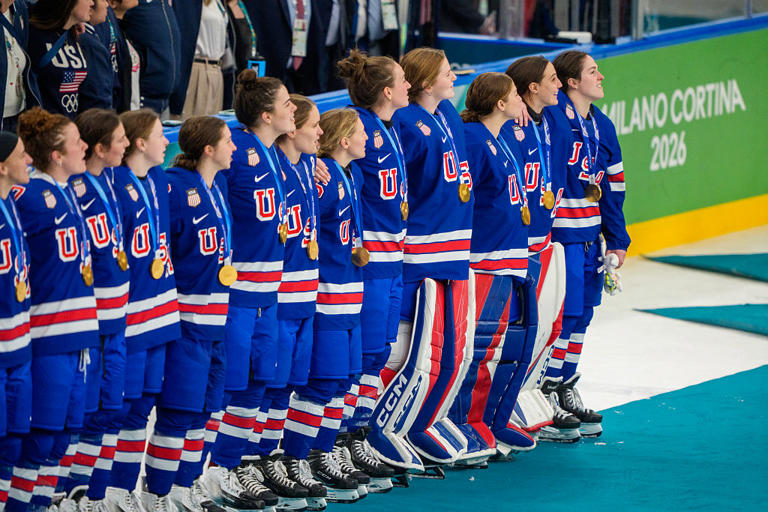 Trump’s call to the USA Olympic hockey team shows exactly how men keep ...