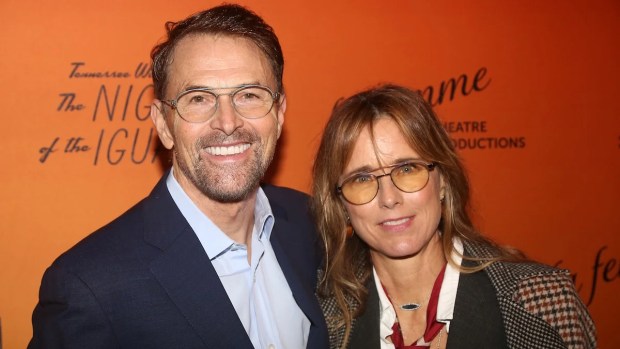 Tim Daly joins Téa Leoni in NBC comedy pilot 'Newlyweds'