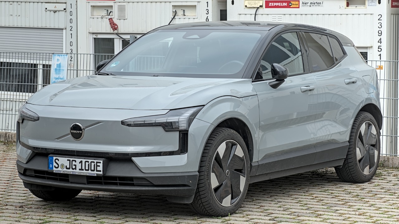 Volvo recalling EX30 batteries over fire risk, according to report
