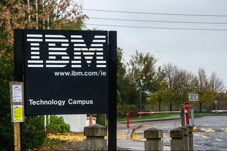 IBM rises as it unveils $10B quantum investment, $5B to AI-linked open ...
