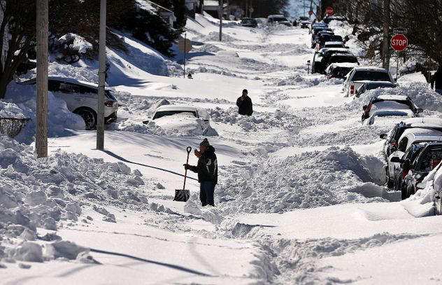 Historic blizzard buries New England under 3 feet of snow as winds top ...