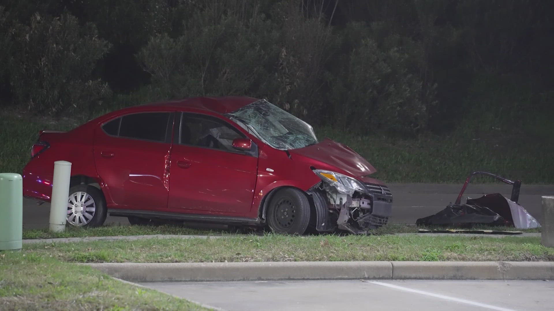 Grandmother killed, toddler survives violent crash after driver runs ...