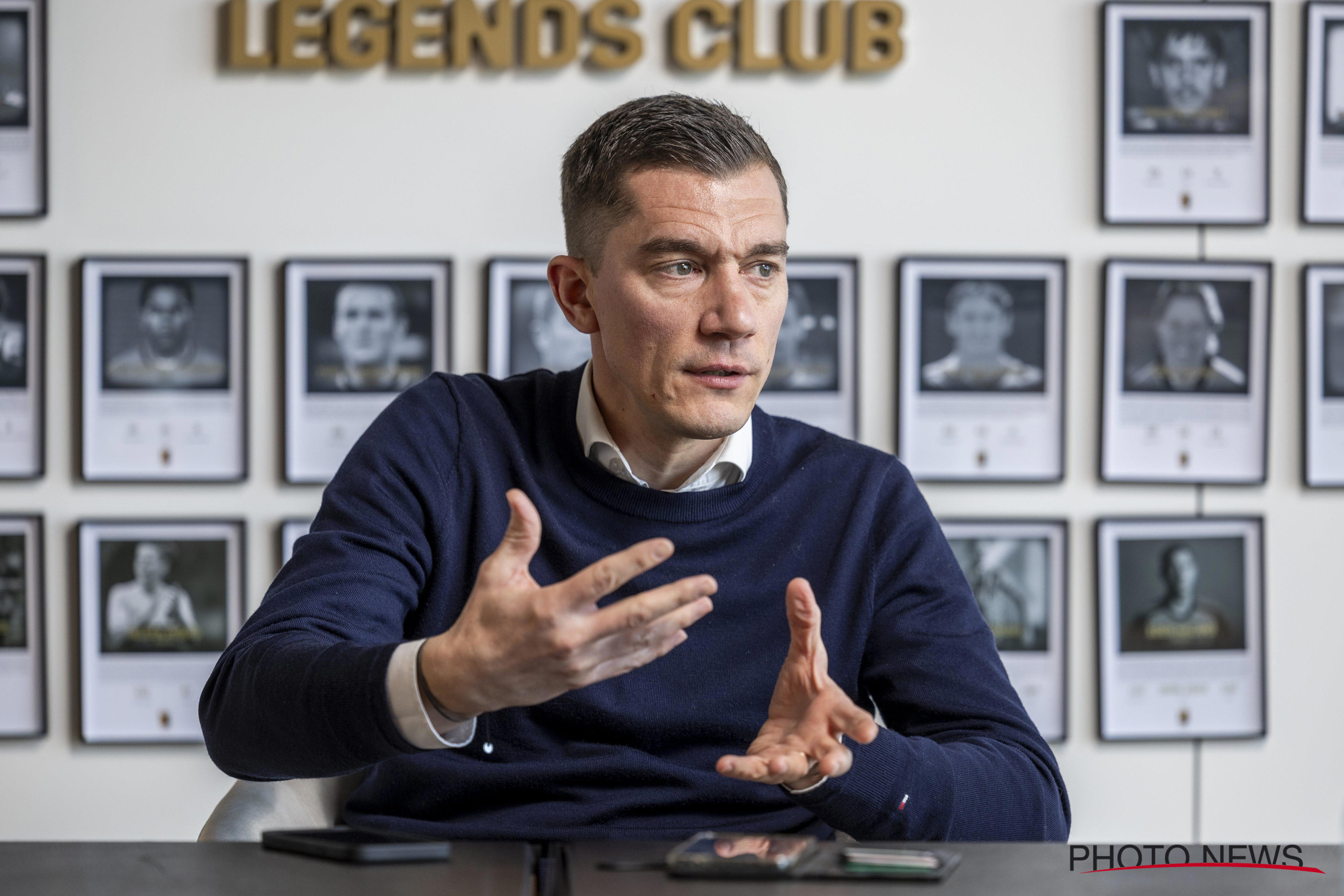 Lardot velt oordeel over rood voor RSCA-huurling Ashimeru: "Kan streng ...