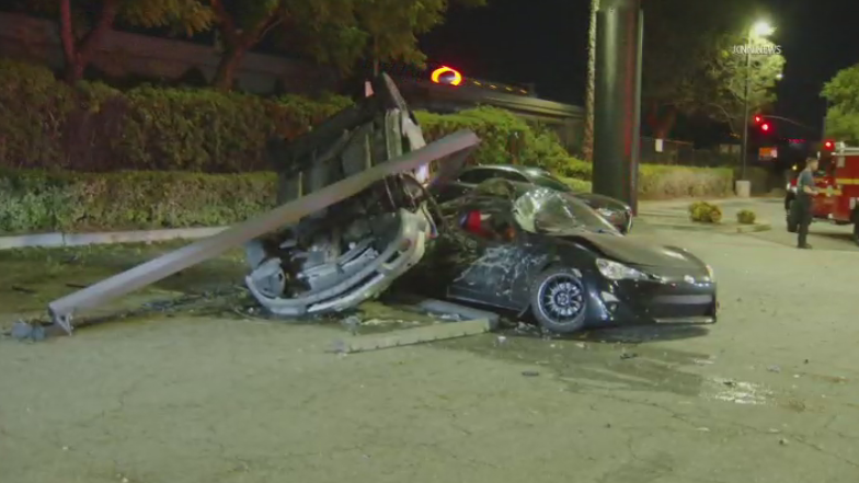 High-speed police pursuit in Claremont ends in crash after suspect ...