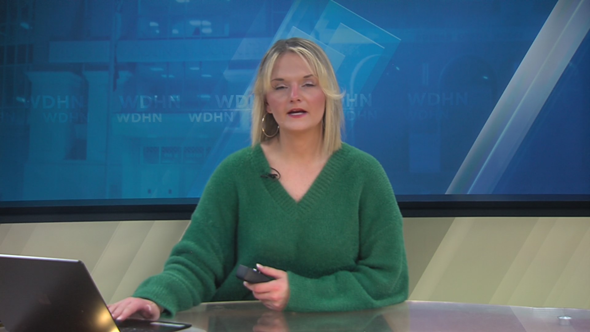 Floyd Mayweather and Manny Pacquiao schedules first fight together in ...