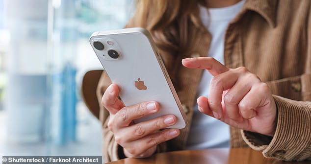 Urgent warning to all 1.8B iPhone users over calendar hijacking scam ...