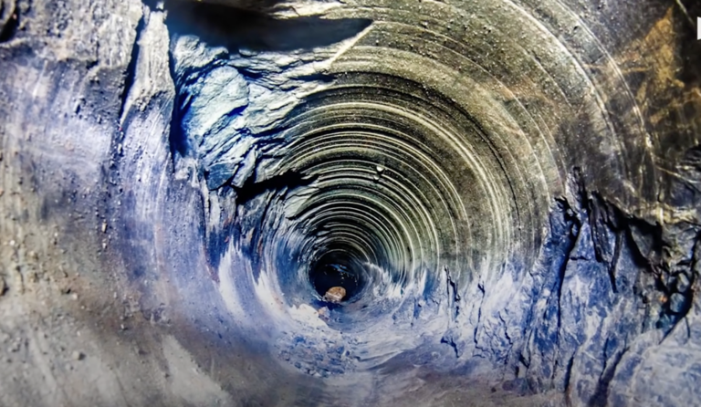 What if Earth was actually hollow