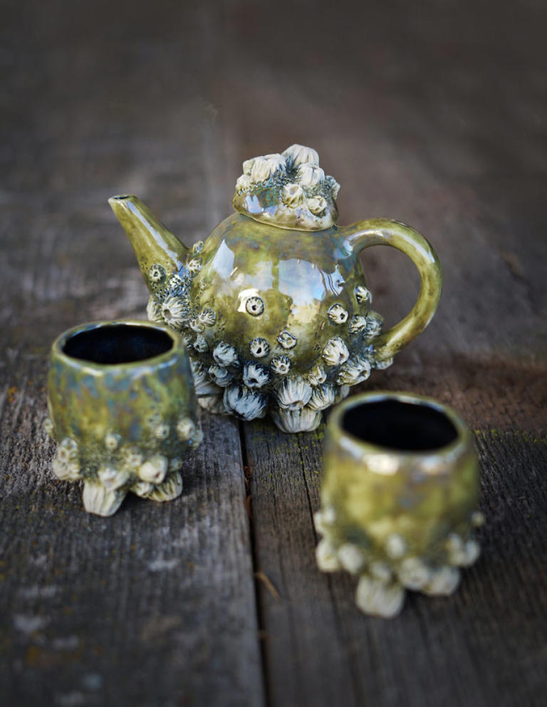 I create detailed glass and ceramic artwork inspired by nature (32 pics)