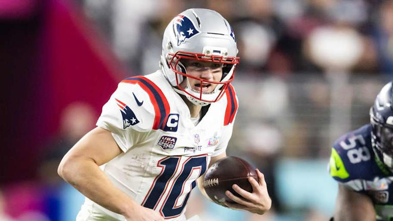 Patriots executive addresses Drake Maye's shoulder injury
