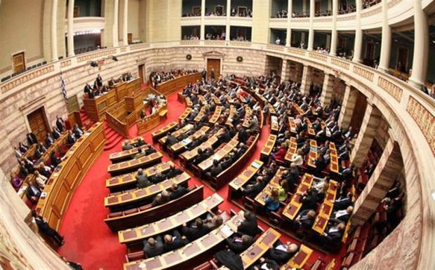 Προς ΠΑΣΟΚ Κασιμάτη και Τζάκρη, προς Τσίπρα ο Καστανίδης