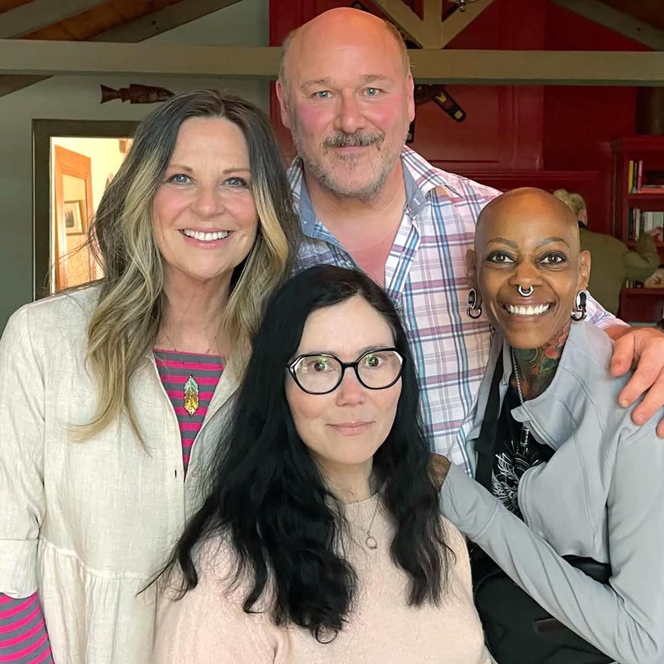 MADtv cast members reunite 17 years after show's conclusion