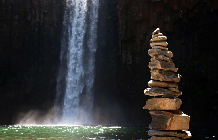 Will Oregon buy iconic Abiqua Falls? Lawmakers are scrambling to make a ...
