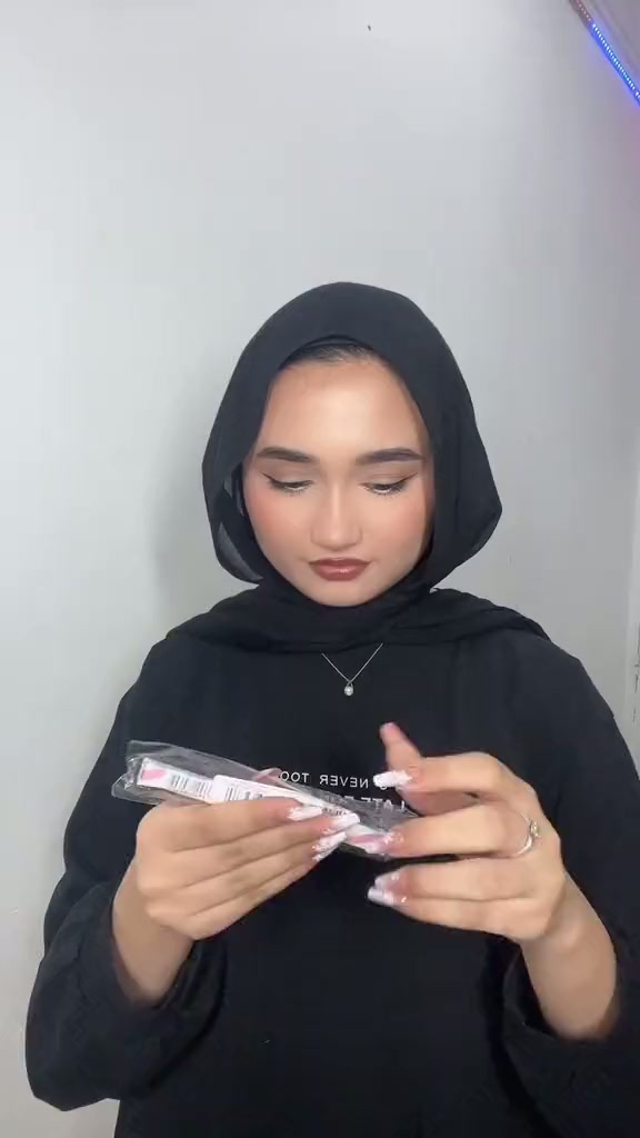 Trying Shein lashes nails and viral makeup finds
