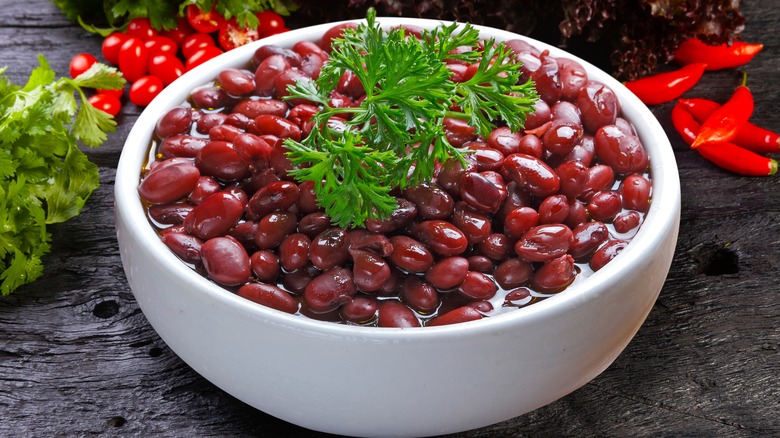 The biggest differences between black beans and kidney beans